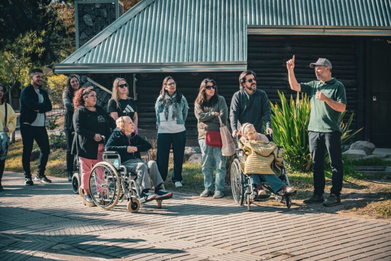 “Volver al Parque”, una propuesta ideal para los adultos mayores que ... “Volver al Parque”, una propuesta ideal para los adultos mayores que ...